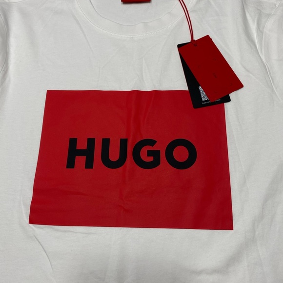 Hugo Boss | Shirts | Hugo Boss Mens White Red Logo Label Crewneck ...
